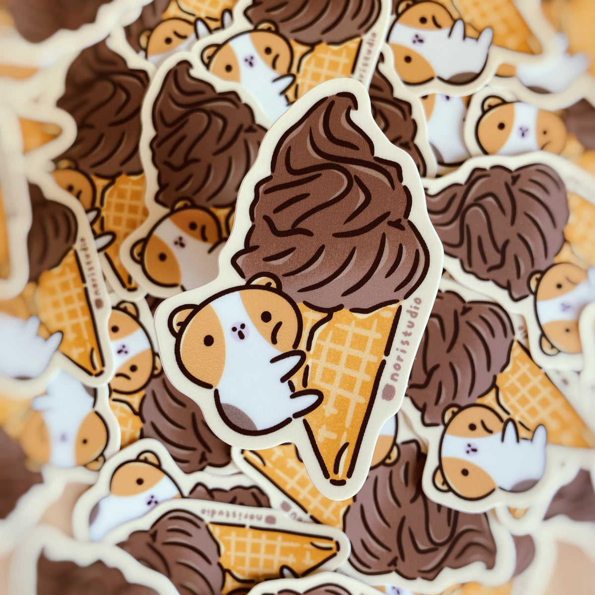 Bubu and Guinea pig with chocolate soft serve ice cream | Noristudio