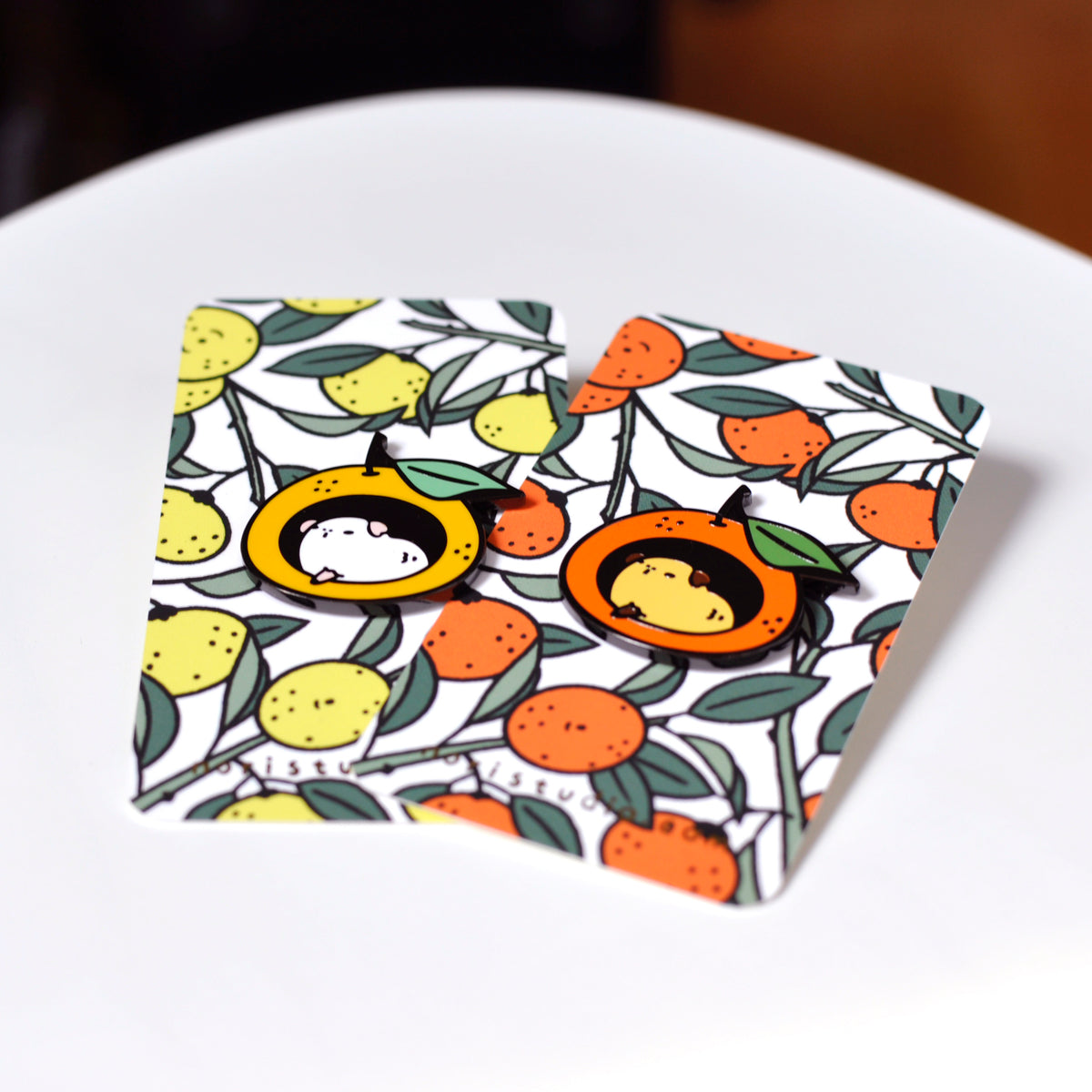 Guinea Pig With Mikan Pet Bed Pin | – Noristudio