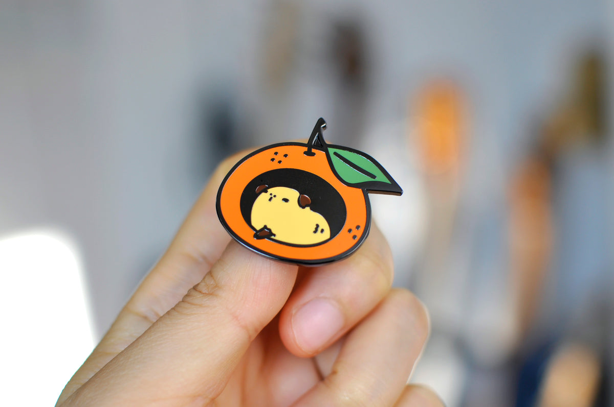 Guinea Pig With Mikan Pet Bed Pin | – Noristudio